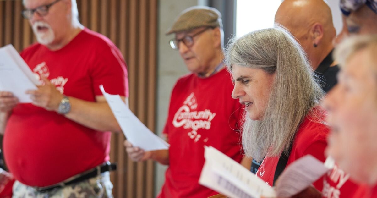 Community Singing | Coin Street